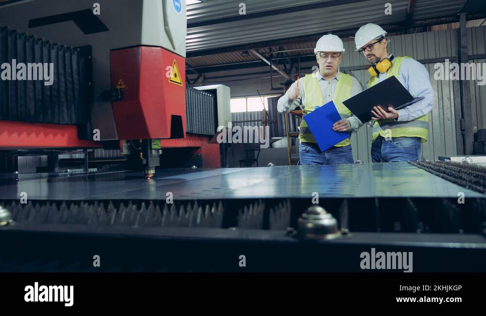 Cutting mechanism Stock Videos & Footage - HD and 4K Video Clips - Alamy