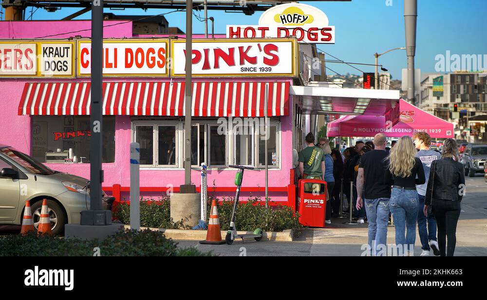 Visitors at the Pink's Hot Dogs landmark hot dog restaurant in Los ...