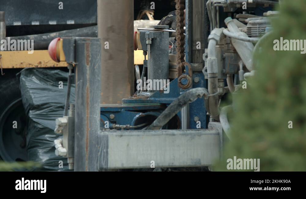 Diamond drill rig Stock Videos & Footage - HD and 4K Video Clips - Alamy