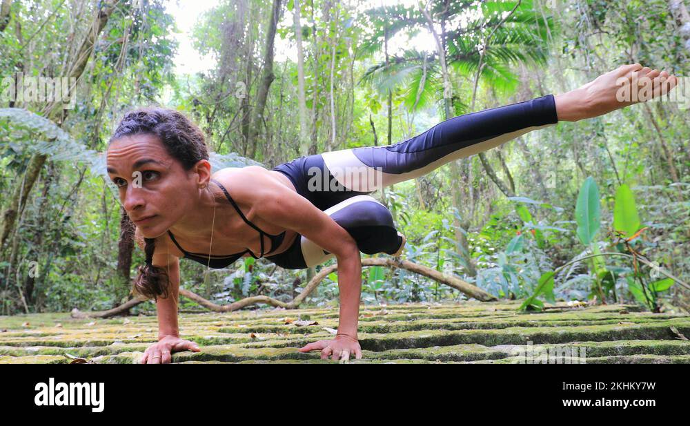 Strong woman pose Stock Videos & Footage - HD and 4K Video Clips - Alamy