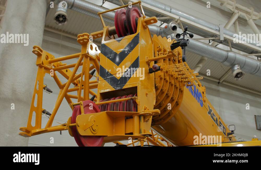 Telescopic crane with platform Stock Videos & Footage - HD and 4K Video ...