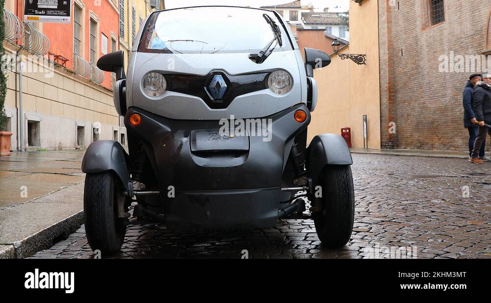 Renault twizy electric vehicle car Stock Videos & Footage - HD and 4K ...