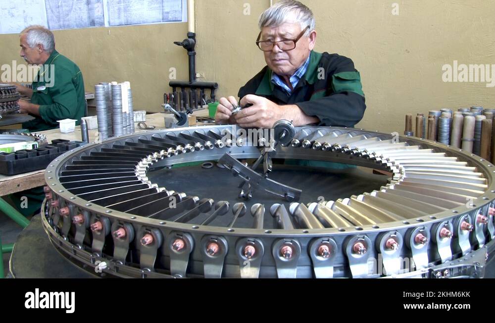Assembly section of guide apparatus of turbine for jet engine of Su-24 Stock Video Footage - Alamy