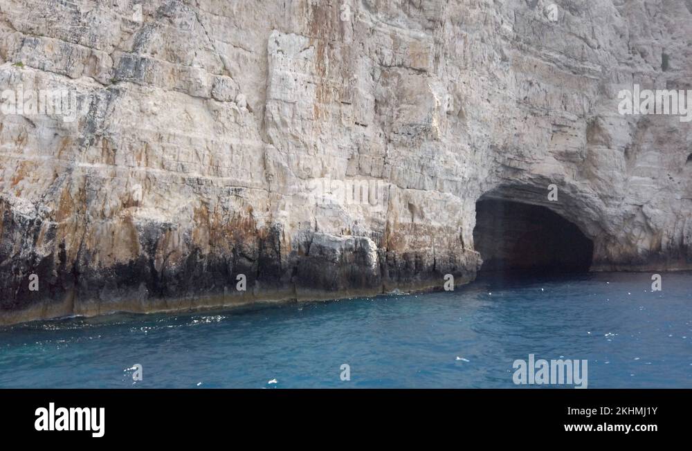 Sedimentary cave Stock Videos & Footage - HD and 4K Video Clips - Alamy