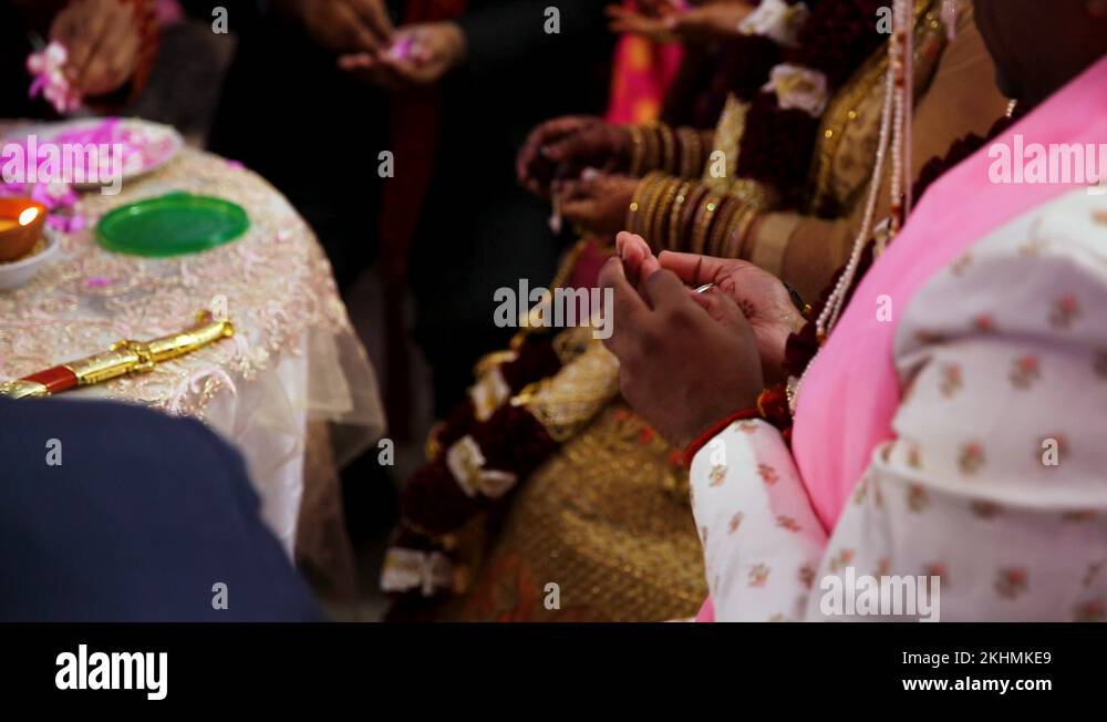 Traditional Indian water pouring ceremony at an Indian wedding. HD ...