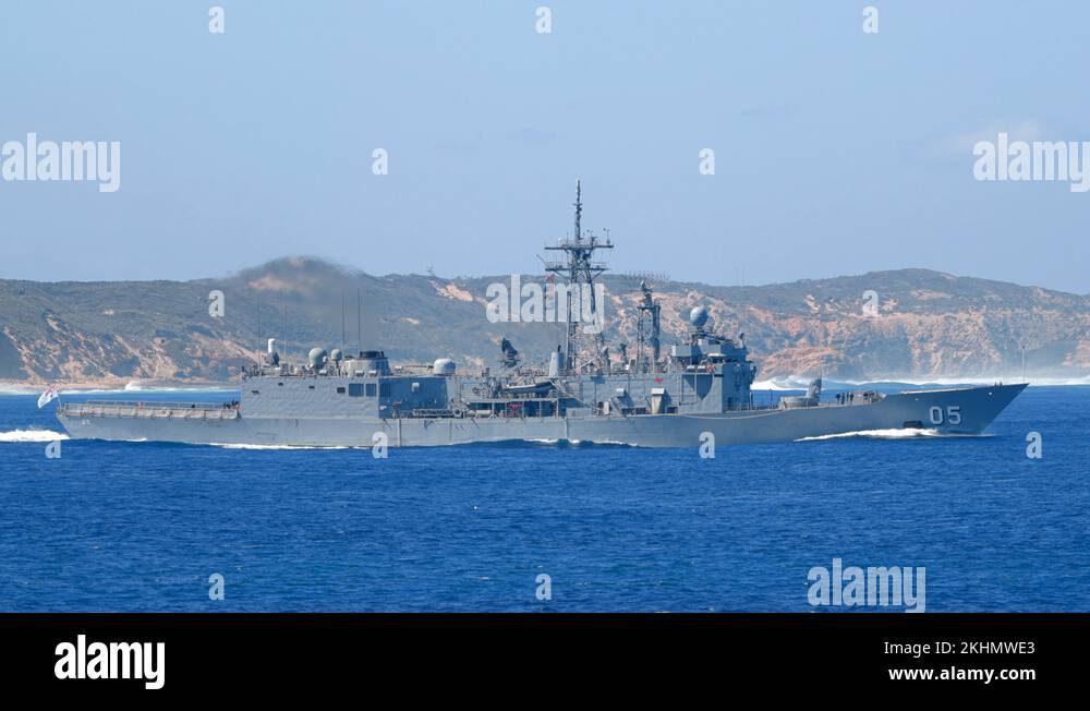 HMAS Melbourne (FFG 05) Adelaide-class guided-missile frigate Stock ...