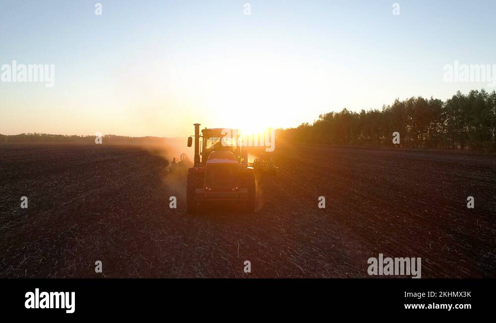Farm sunset field Stock Videos & Footage - HD and 4K Video Clips - Alamy