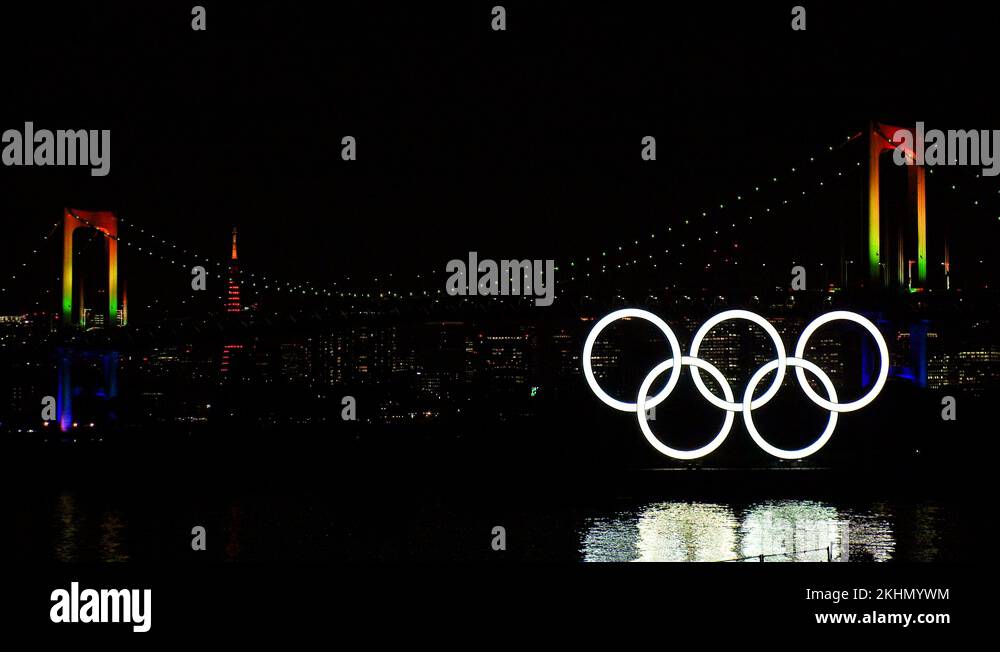TOKYO, JAPAN : The five ring symbol of the Olympic Games at Odaiba ...