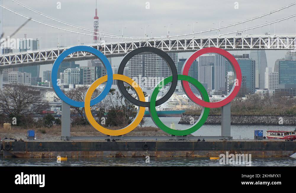 TOKYO, JAPAN : The five ring symbol of the Olympic Games at Odaiba ...