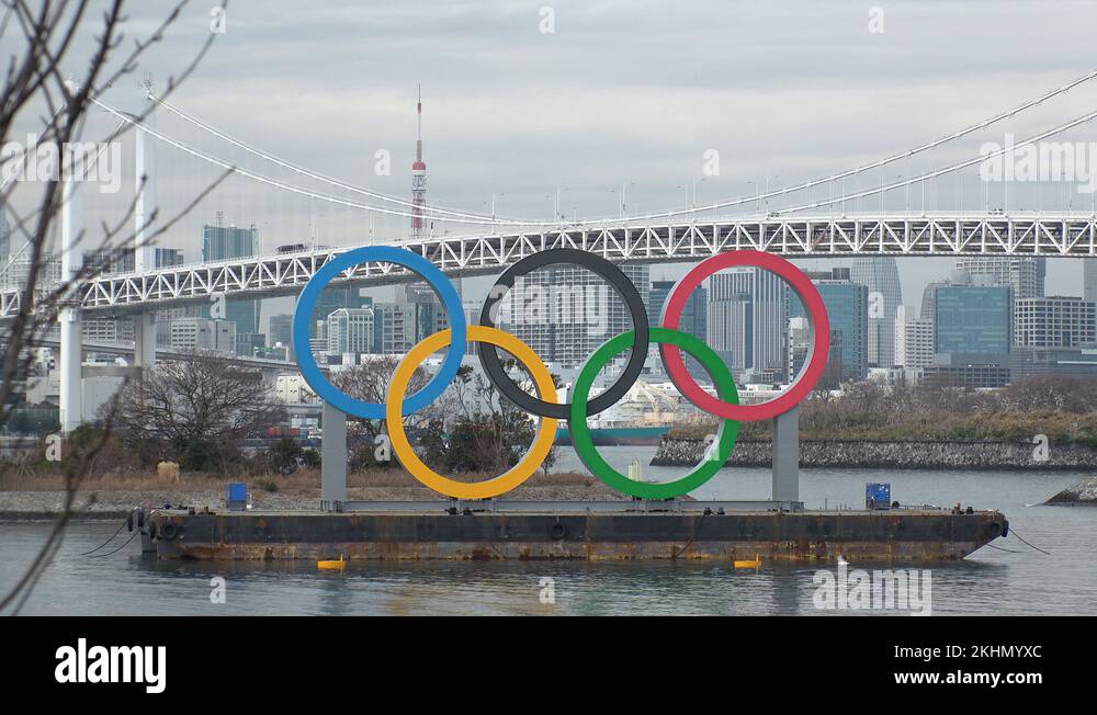 TOKYO, JAPAN : The five ring symbol of the Olympic Games at Odaiba ...