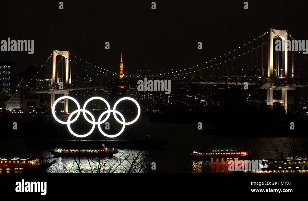 TOKYO, JAPAN : The five ring symbol of the Olympic Games at Odaiba ...