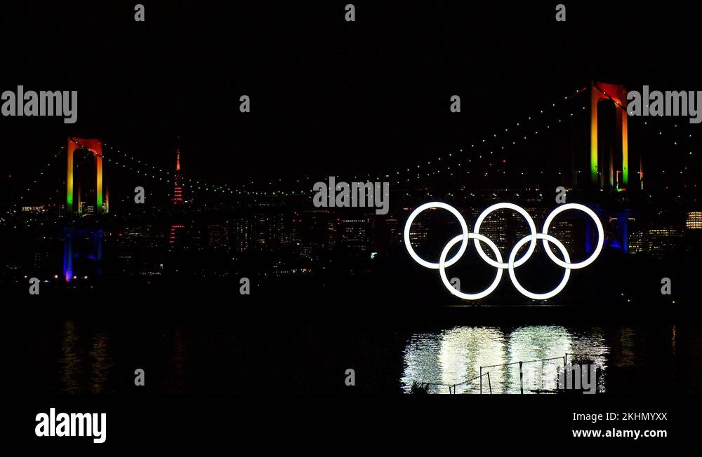 TOKYO, JAPAN : The five ring symbol of the Olympic Games at Odaiba ...