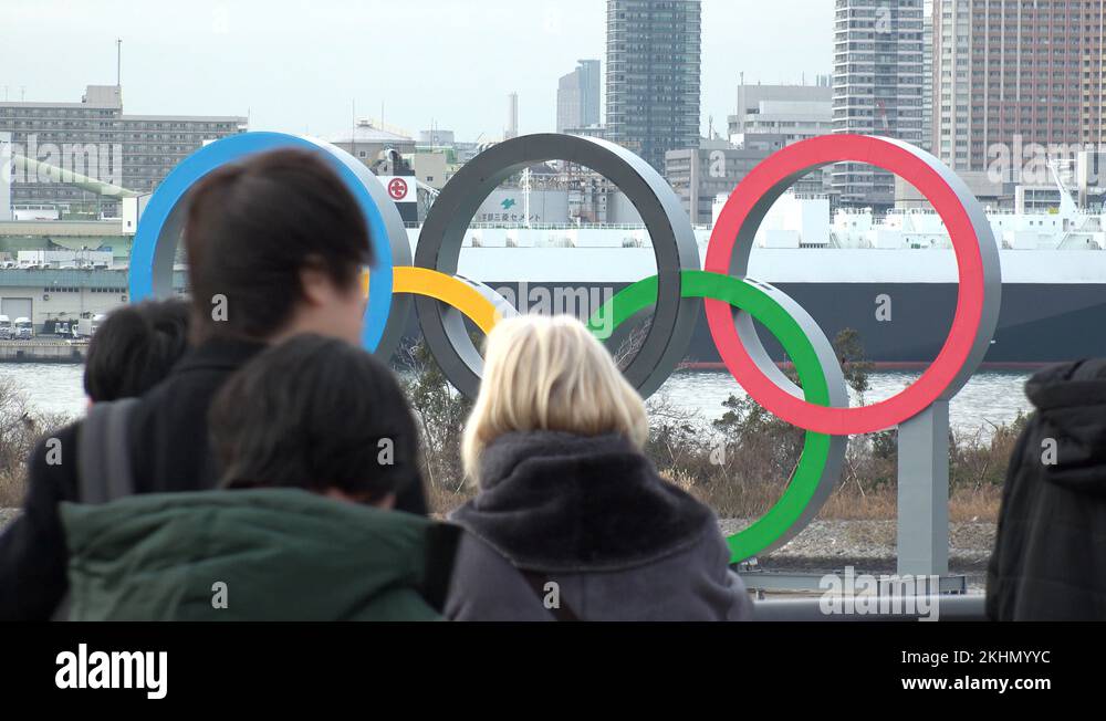 TOKYO, JAPAN : The five ring symbol of the Olympic Games at Odaiba ...