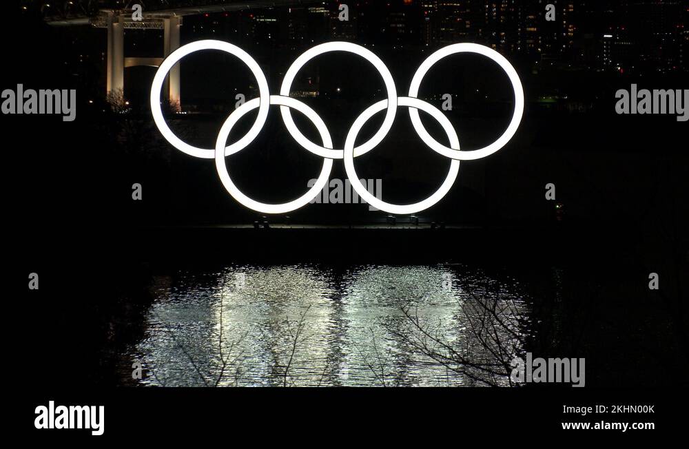 TOKYO, JAPAN : The five ring symbol of the Olympic Games at Odaiba ...