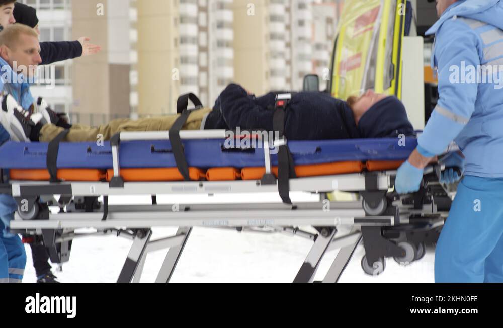 Lifting stretcher Stock Videos & Footage - HD and 4K Video Clips - Alamy