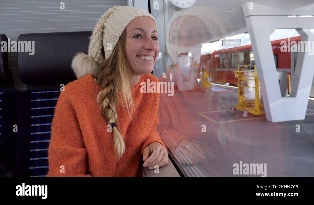 Goodbye train Stock Videos & Footage - HD and 4K Video Clips - Alamy