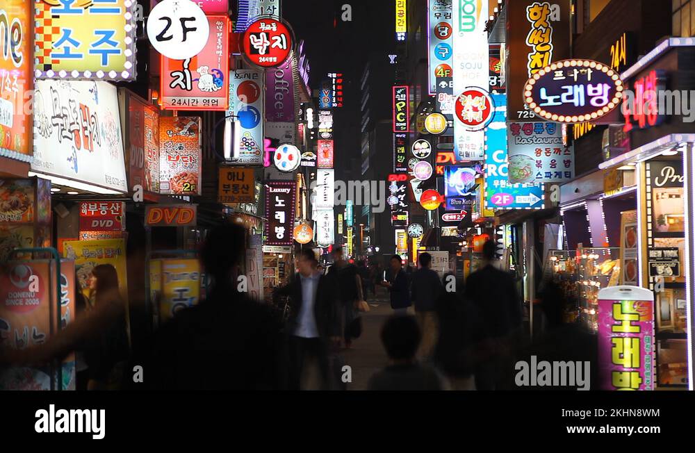 Seoul Neon Street Electronic by night, Asian Shopping in South Korea ...