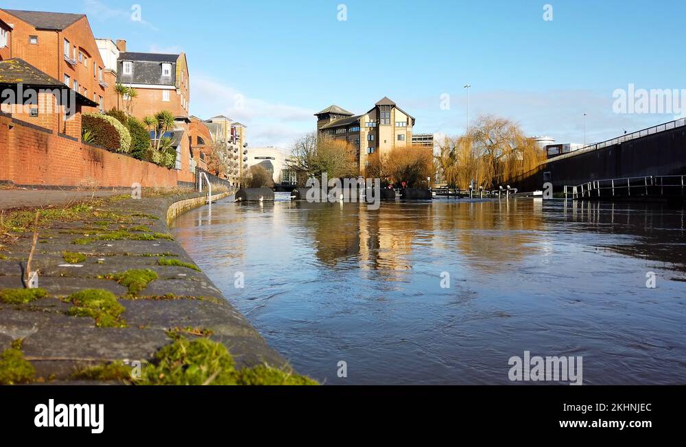 Avon bank canal Stock Videos & Footage - HD and 4K Video Clips - Alamy