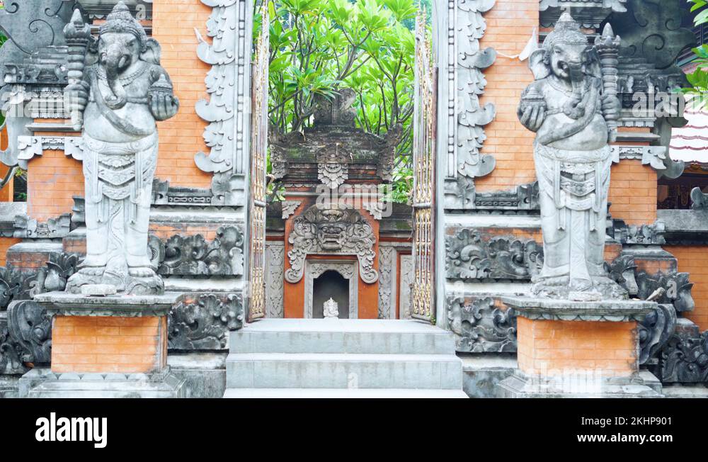 Door to a temple Stock Videos & Footage - HD and 4K Video Clips - Alamy