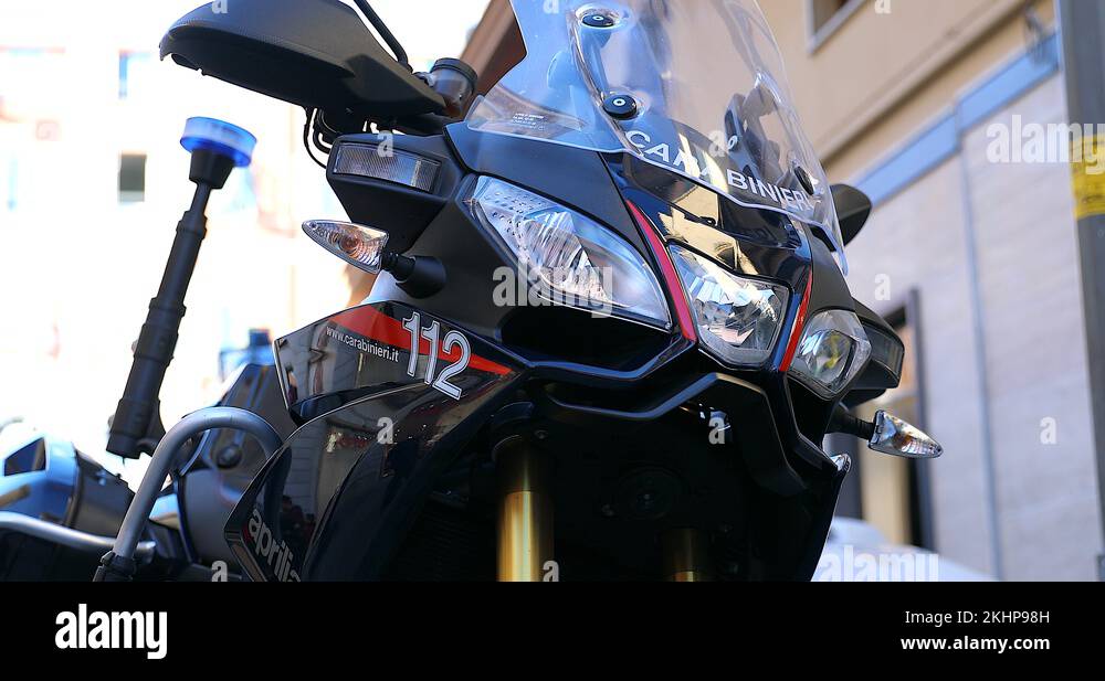 112 logo Stock Videos & Footage - HD and 4K Video Clips - Alamy