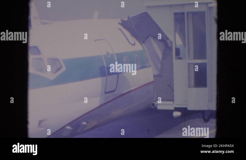 Airplane airport terminal gate Stock Videos & Footage - HD and 4K Video ...