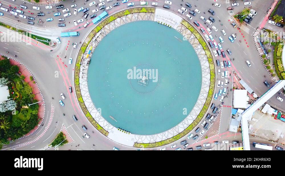 Traffic congestion at Hotel Indonesia roundabout Stock Video Footage ...