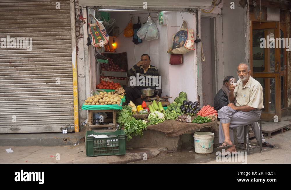 Vegetable stall vendor in local Stock Videos & Footage - HD and 4K ...
