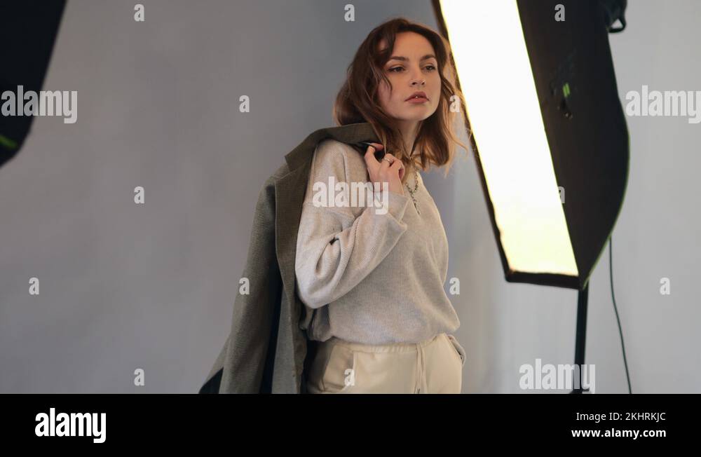 Studio photo shoot poses Stock Videos & Footage - HD and 4K Video Clips ...