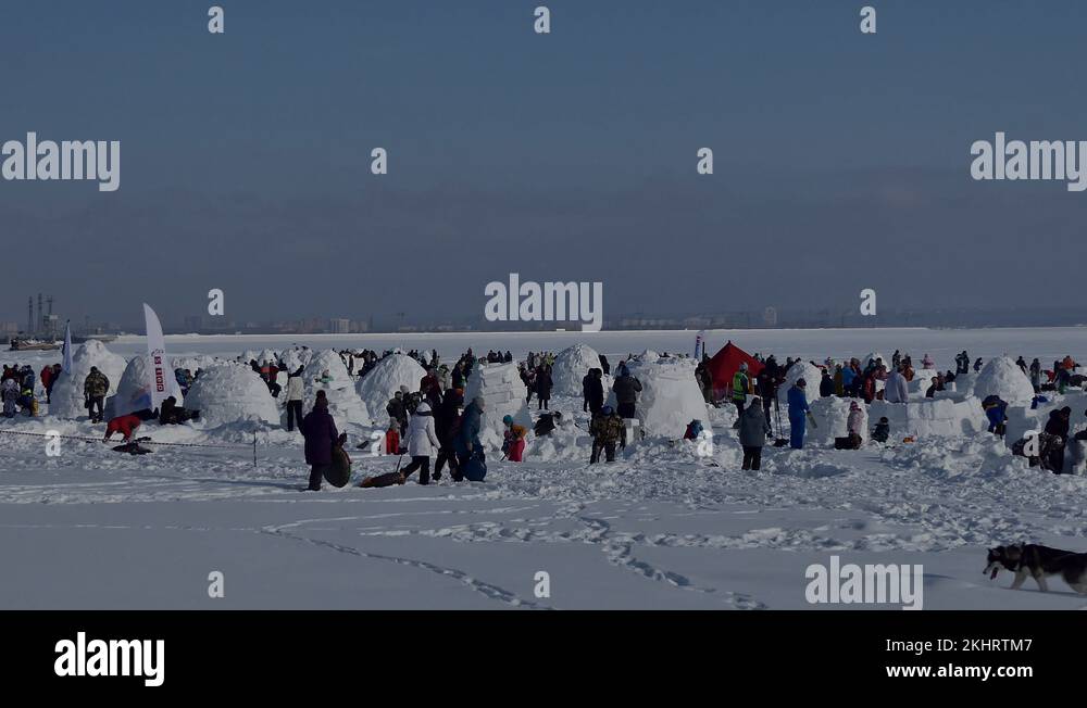 Girl igloo Stock Videos & Footage - HD and 4K Video Clips - Alamy
