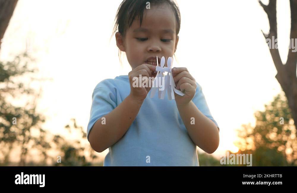 Teamwork concept paper people Stock Videos & Footage - HD and 4K Video ...