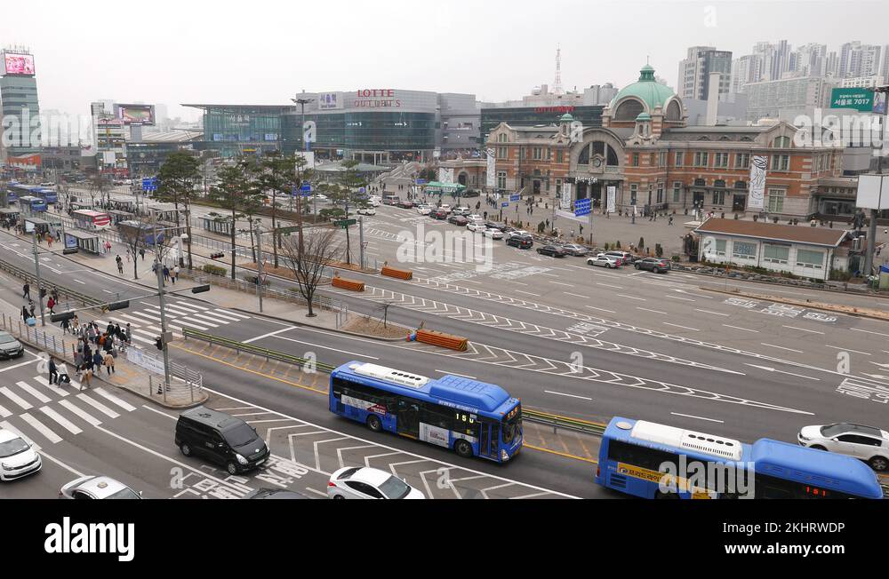 Seoul bus station Stock Videos & Footage - HD and 4K Video Clips - Alamy