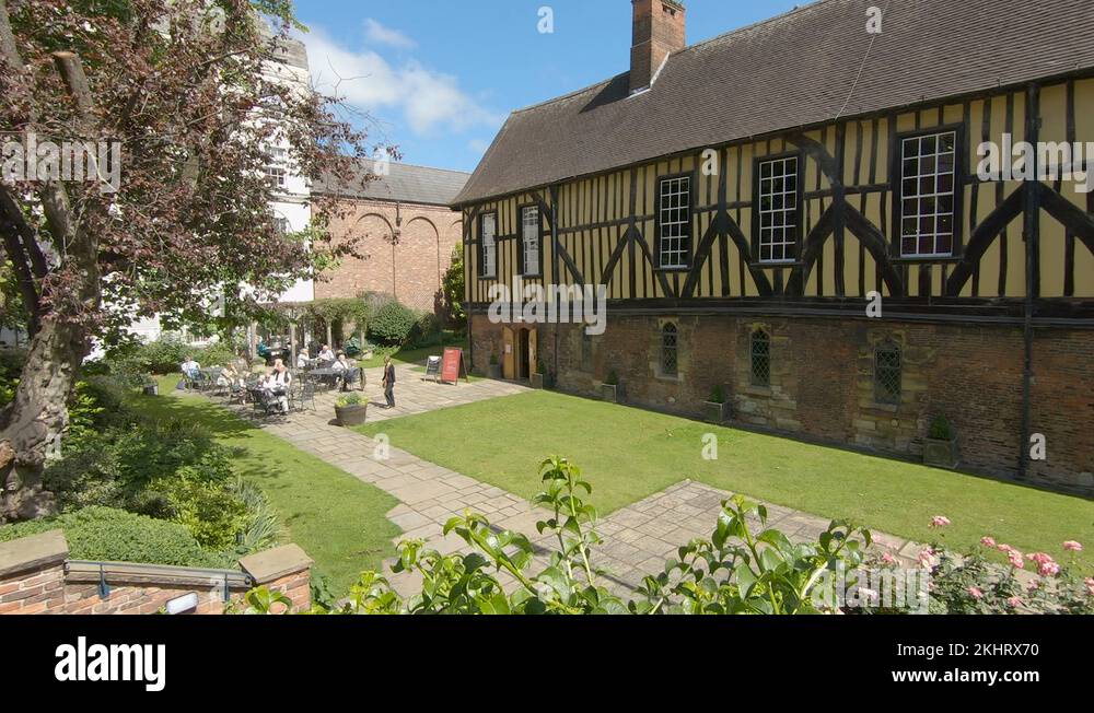 Medieval guildhall Stock Videos & Footage - HD and 4K Video Clips - Alamy