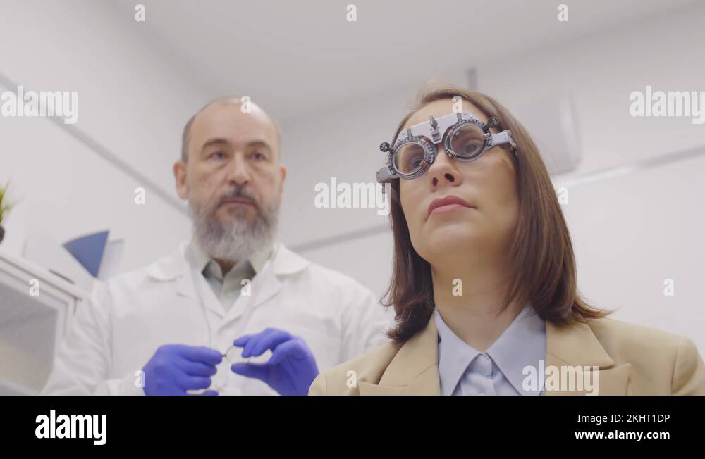 Optician testing female patient Stock Videos & Footage - HD and 4K ...