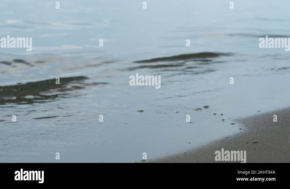 Quiet wave Stock Videos & Footage - HD and 4K Video Clips - Alamy