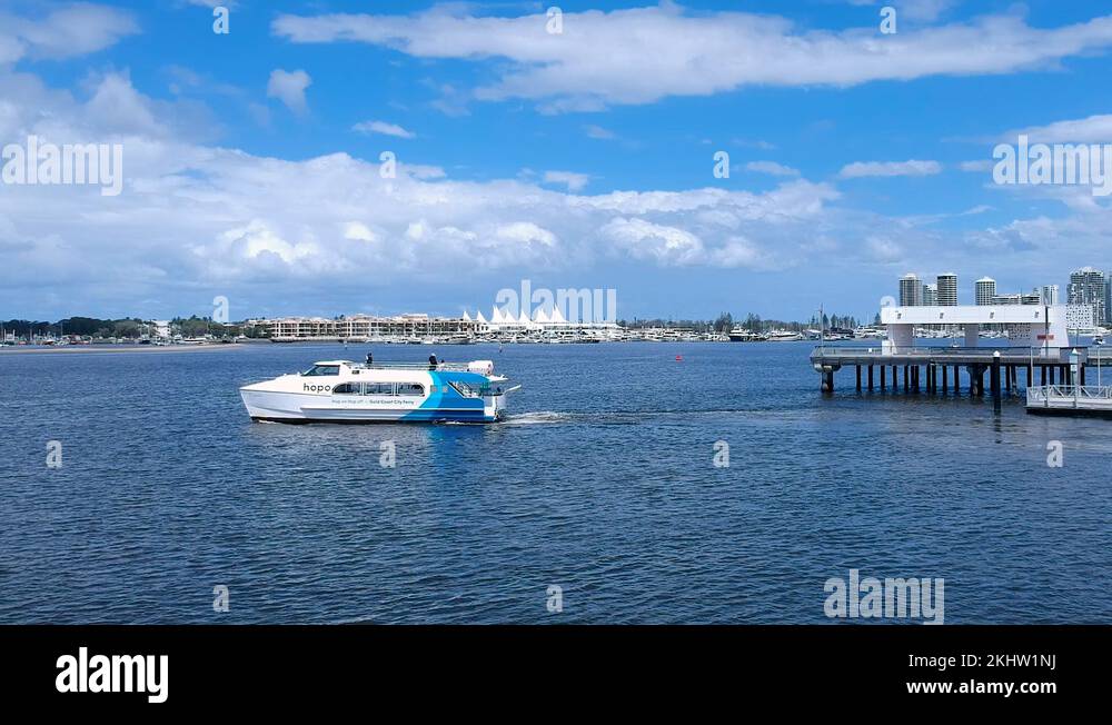 Gold Coast new ferry service leaves the public jetty at the Broadwater ...