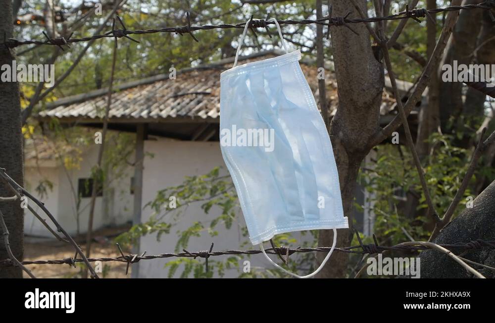 Air pollution masks Stock Videos & Footage - HD and 4K Video Clips - Alamy