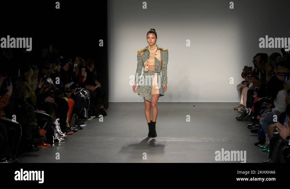 Shun Oyama Tokyo - Runway Fashion Show - NYFW Fall Winter 2020 | 4K UHD ...