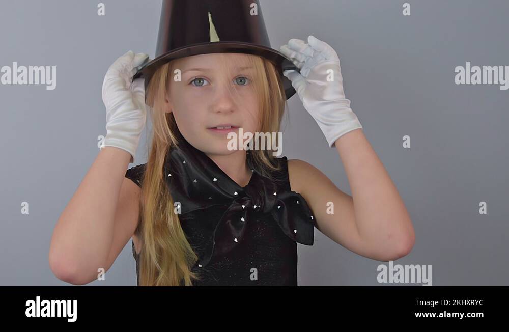 Magician girl Stock Videos & Footage - HD and 4K Video Clips - Alamy