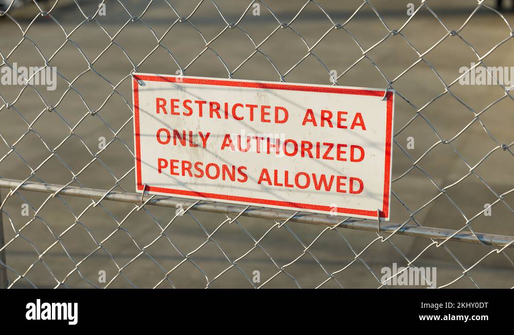 Baggage only sign Stock Videos & Footage - HD and 4K Video Clips - Alamy