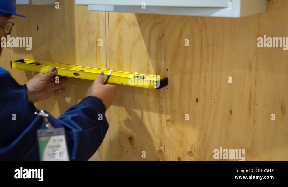 Draw horizontal Stock Videos & Footage - HD and 4K Video Clips - Alamy