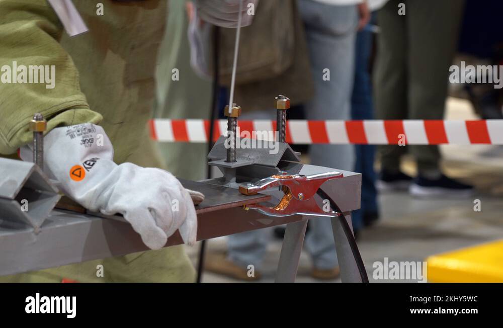 Employee work area Stock Videos & Footage - HD and 4K Video Clips - Alamy