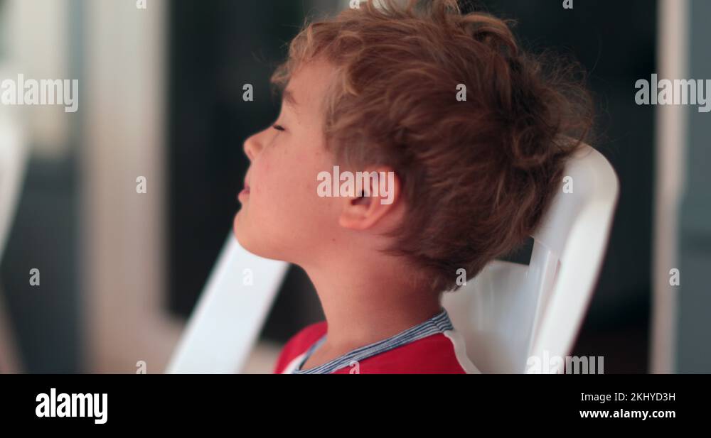 Head and sh Stock Videos & Footage - HD and 4K Video Clips - Alamy