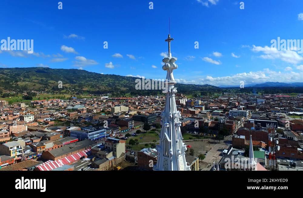 IGLESIA DE UBATE COLOMBIA Stock Video Footage - Alamy