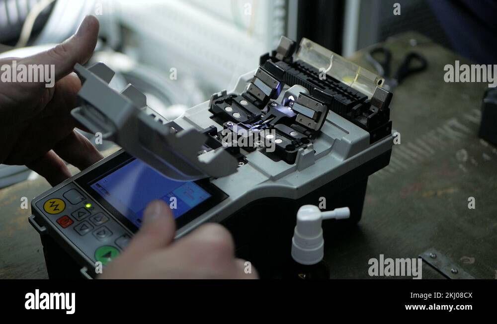 Cable coupling Stock Videos & Footage - HD and 4K Video Clips - Alamy