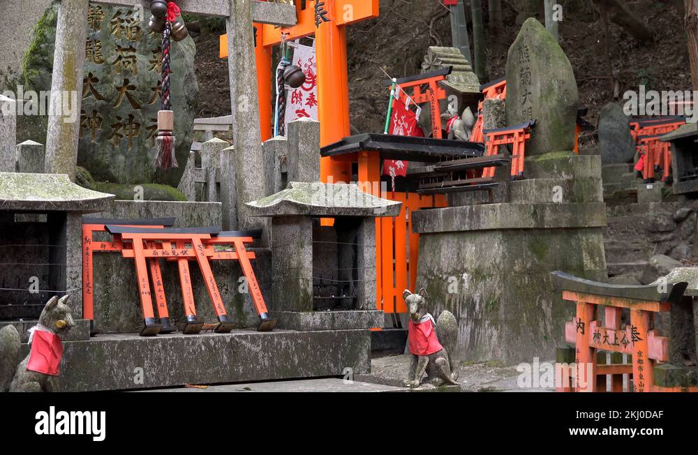 Fushimi inari shrine on mount inari Stock Videos & Footage - HD and 4K ...