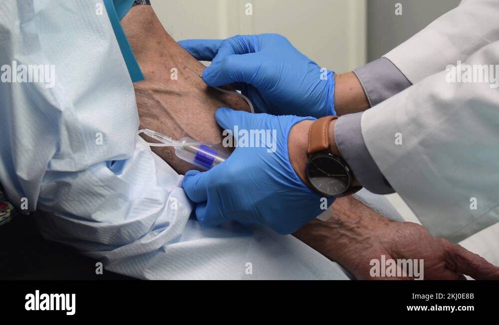 Blood sample drawing Stock Videos & Footage - HD and 4K Video Clips - Alamy