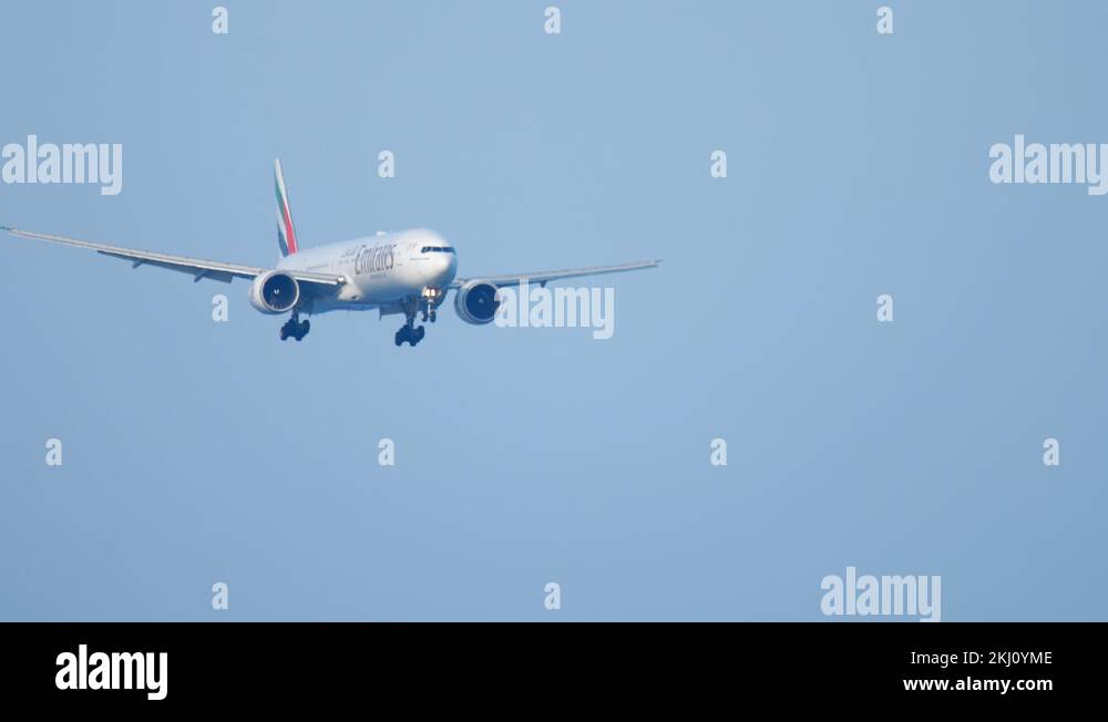 Boeing 777 approaching over ocean Stock Video Footage - Alamy