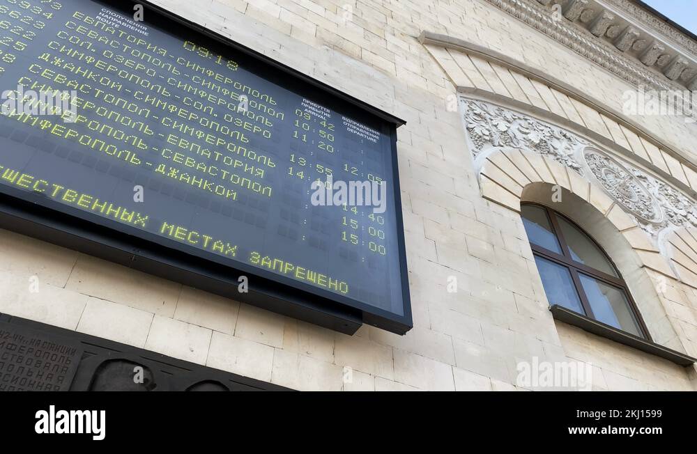 Display board railway station Stock Videos & Footage - HD and 4K Video ...