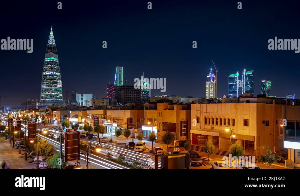 Riyadh, Saudi Arabia Timelapse, Al Tahlia Street, Faisalia Tower ...