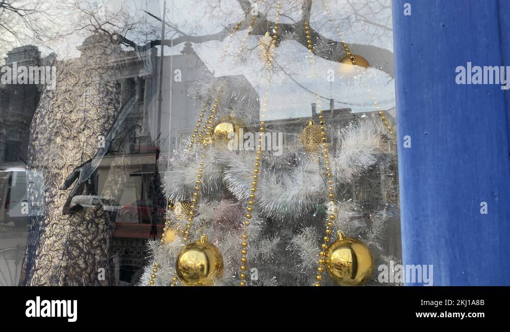 Christmas and retail Stock Videos & Footage - HD and 4K Video Clips - Alamy